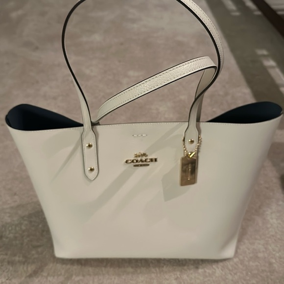 Coach | Bags | Coach Brand White New With Tag Large Leather Tote Pocket ...